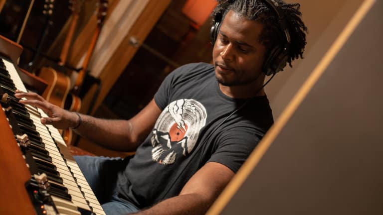 Robert Mason (Corner Stage, Free) - Natalie's Grandview