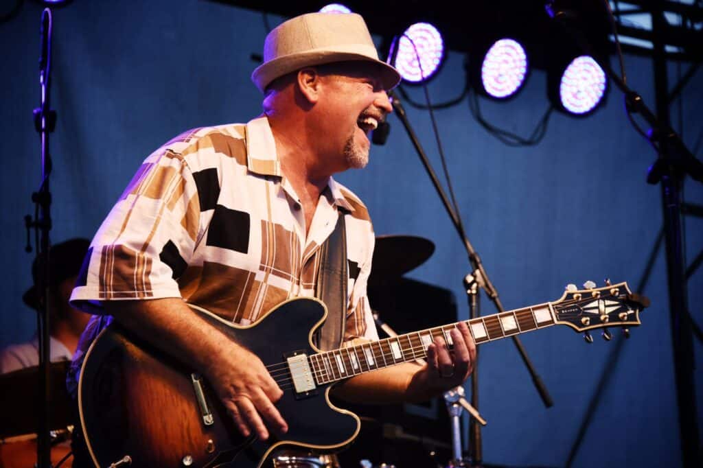 Shaun Booker Dammit Band - Natalie's Grandview